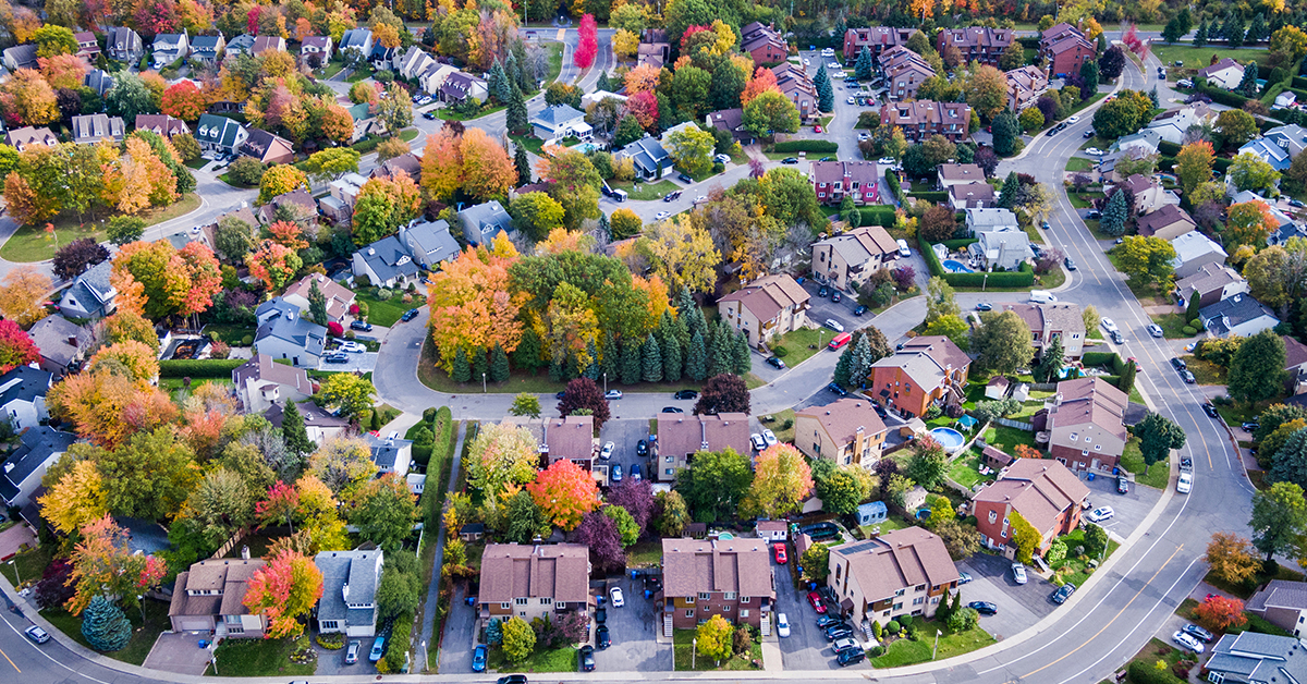 Is there an urban-rural divide in Canada?
